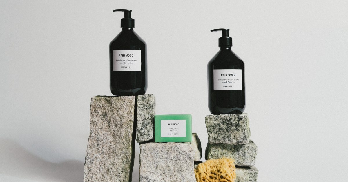 從水開始的感官儀式！Perfumer H 身體系列以「雨木」喚回沐浴的自然本質 - WEPEOPLE CLUB